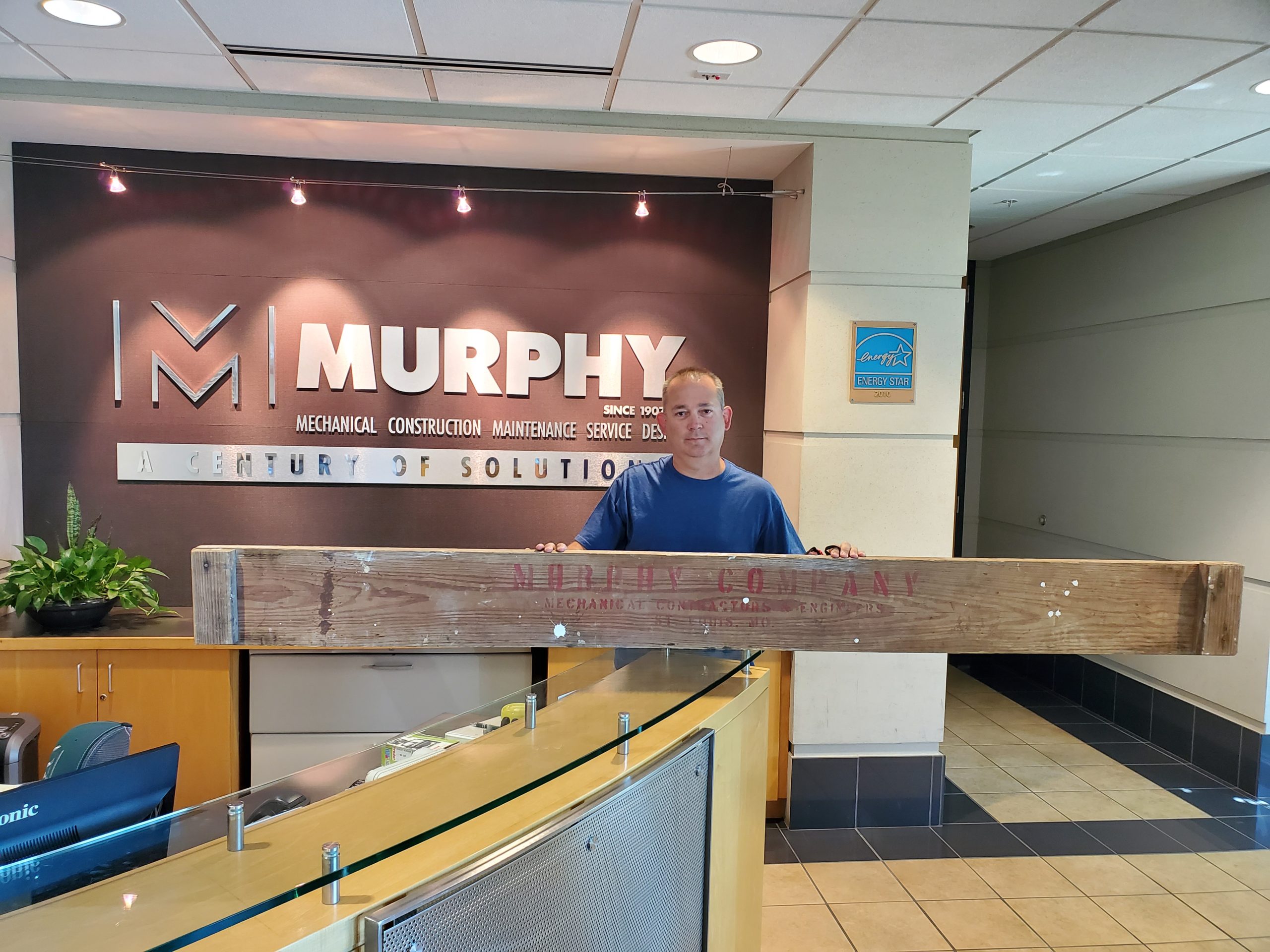 Murphy Sign